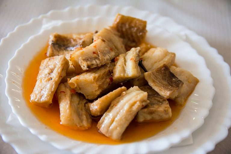 Todo sobre los tollos canarios en salsa | Marca Canaria